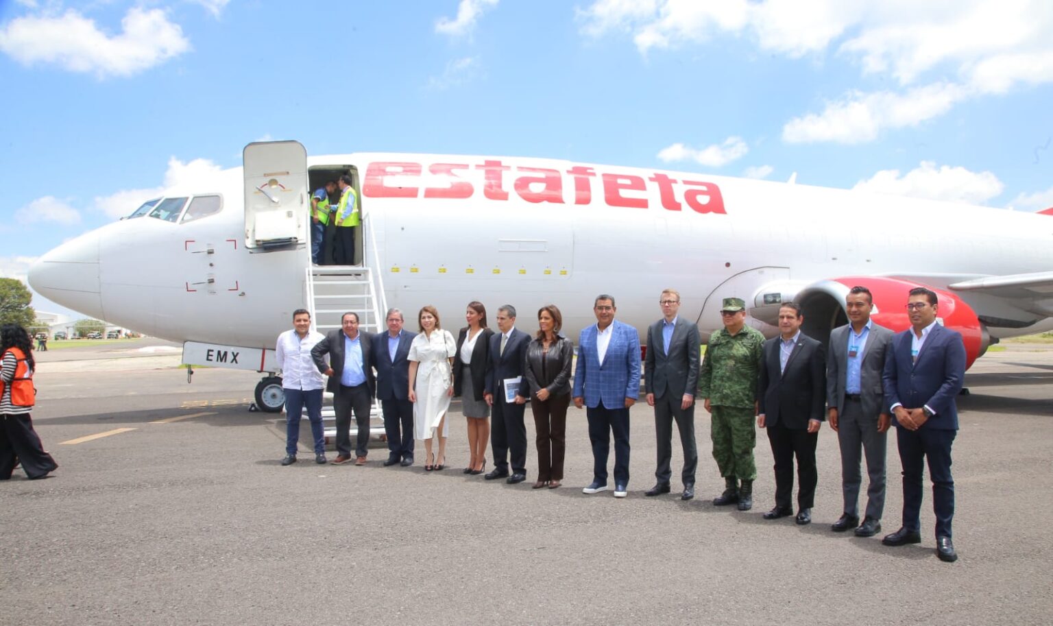 Estafeta Carga Aérea inicia operaciones en aeropuerto de Puebla - Cinco ...