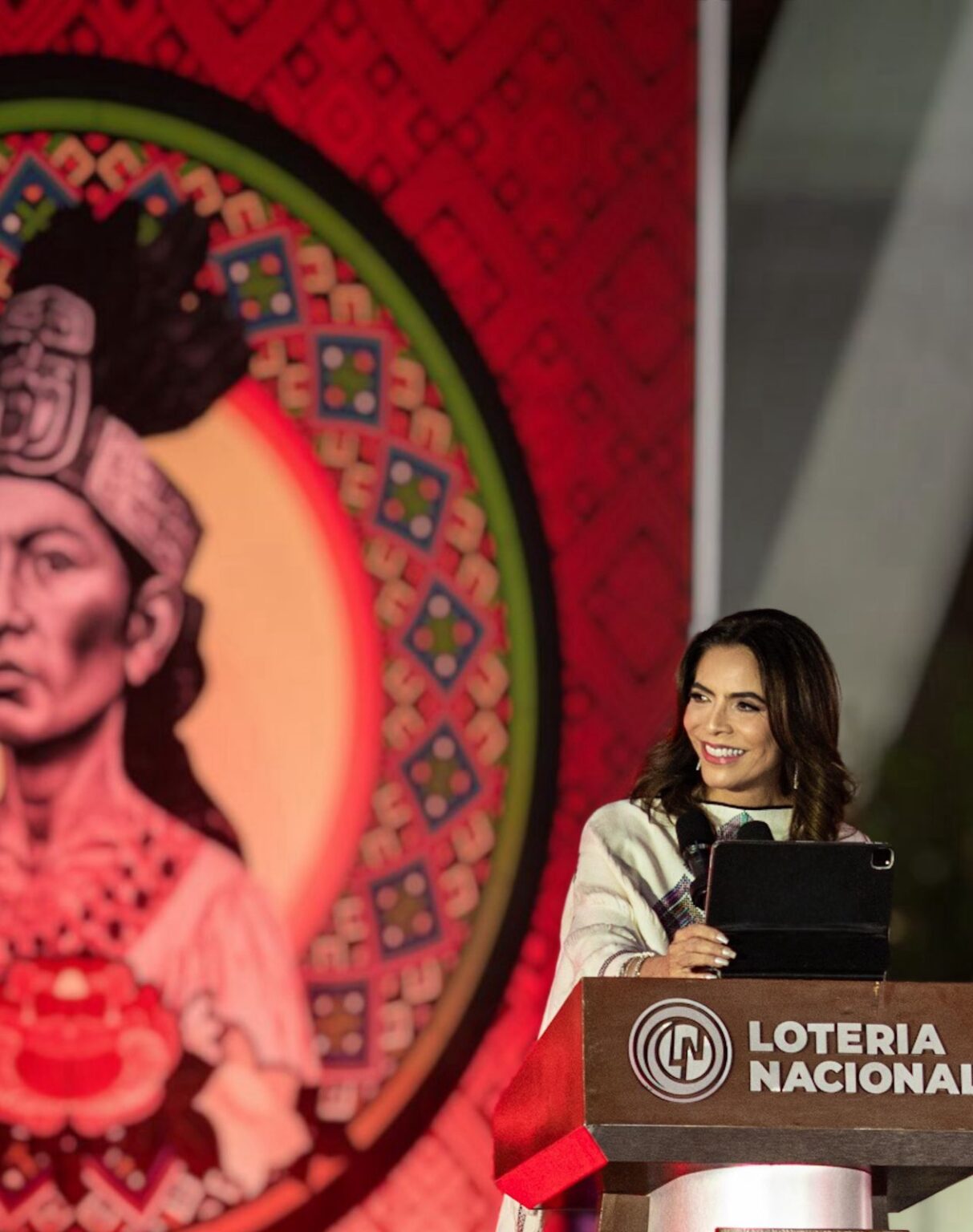 Celebran legado de la Reina Roja con sorteo en Palenque
